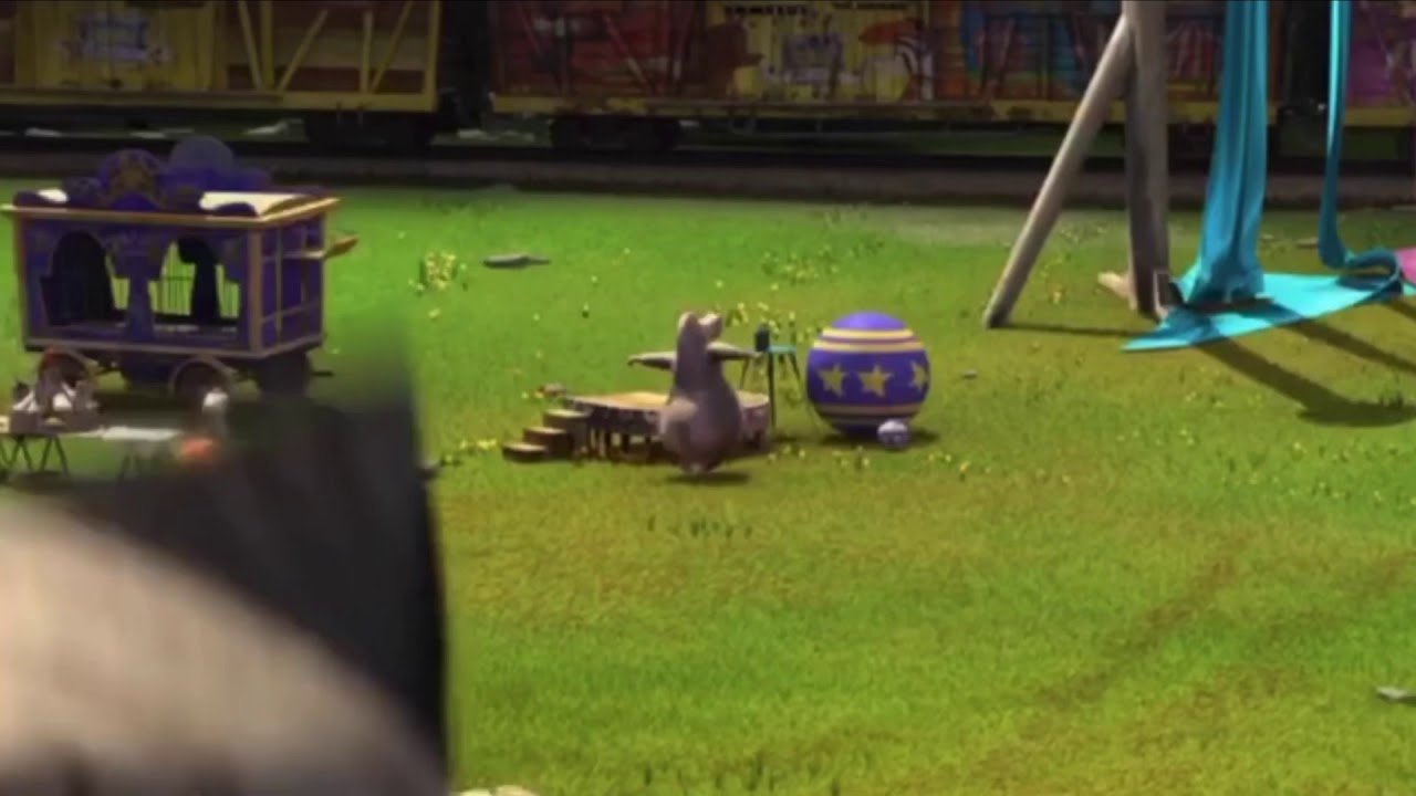 Madagascar 3 - Gloria the Hippo BOOTY PRATICE - YouTube
