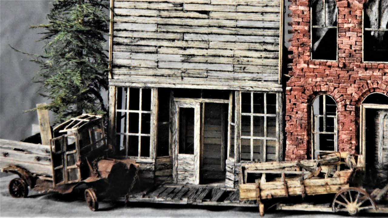 The HO Scale Shelf Layout | Needful Things (Unboxing) - YouTube