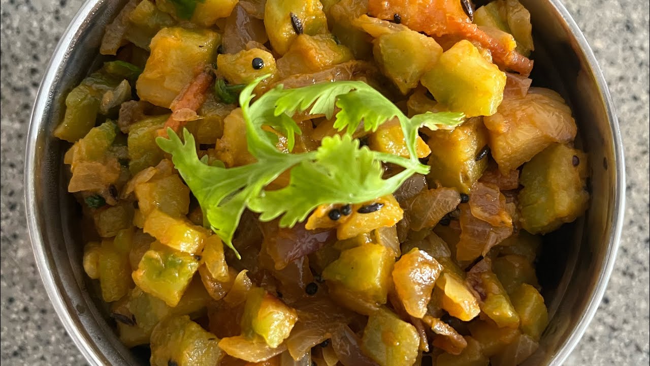 Pavaka poriyal(bitter guard) - YouTube