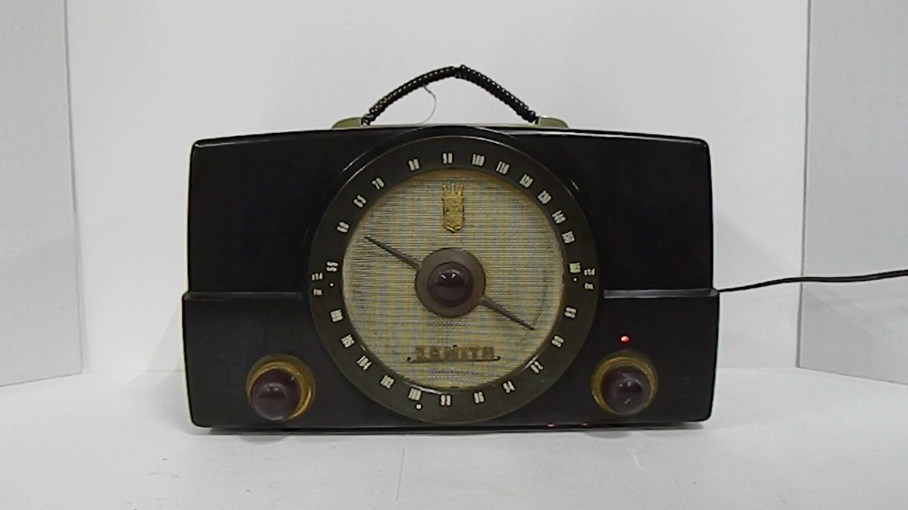 Zenith Model 7G01 - YouTube