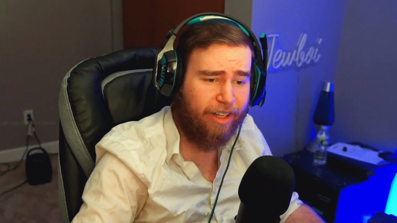 Missionary joins Jewboi's stream and tries to get him to convert ...