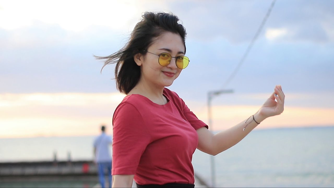 Model cewek cantik !! Cinematic Video - YouTube