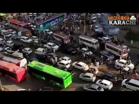 Massive Unrest on Shahrah-e-Faisal | Police Use Tear Gas at FTC | Karachi