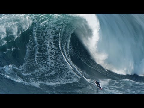 Team Red Herrings - 2022/23 Nazaré big wave season - Francisco Roque de ...