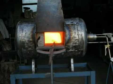 piccola forgia a gas parte 14 - YouTube