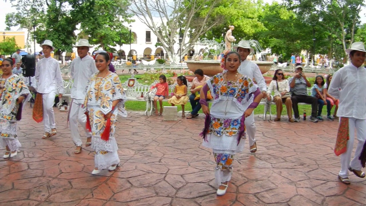 en valladolid yucatan viendo el baile la tradicional jarana1 - YouTube