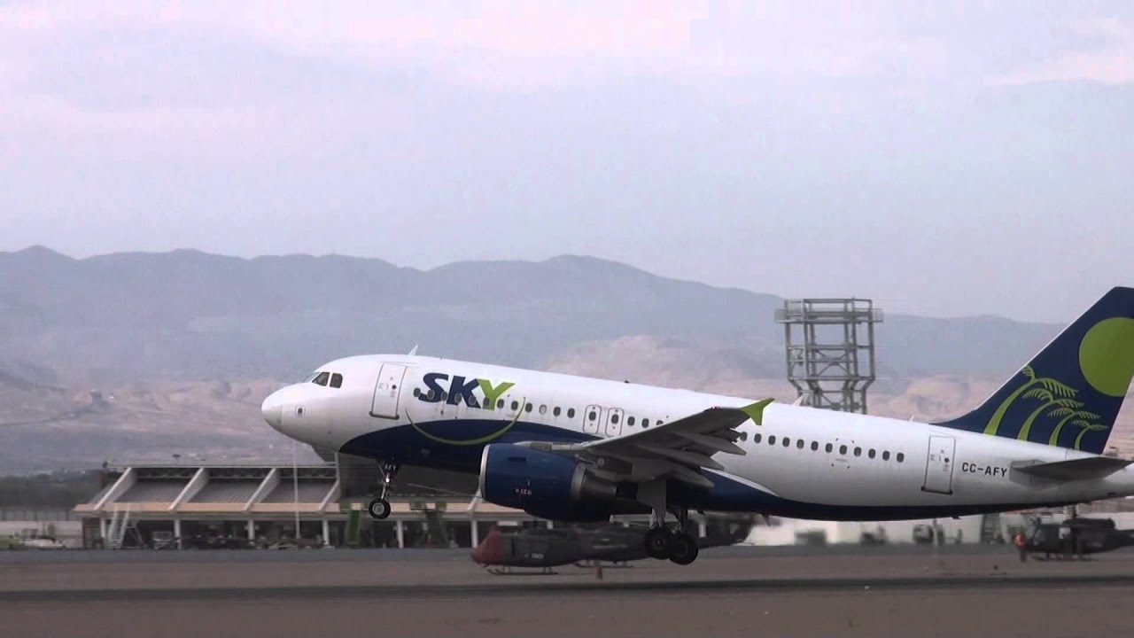 HD Despegue de Avión Sky Airlines - YouTube