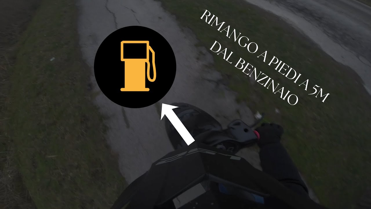 RIMANGO A PIEDI!⛽ | VLOG EP# 1 - YouTube