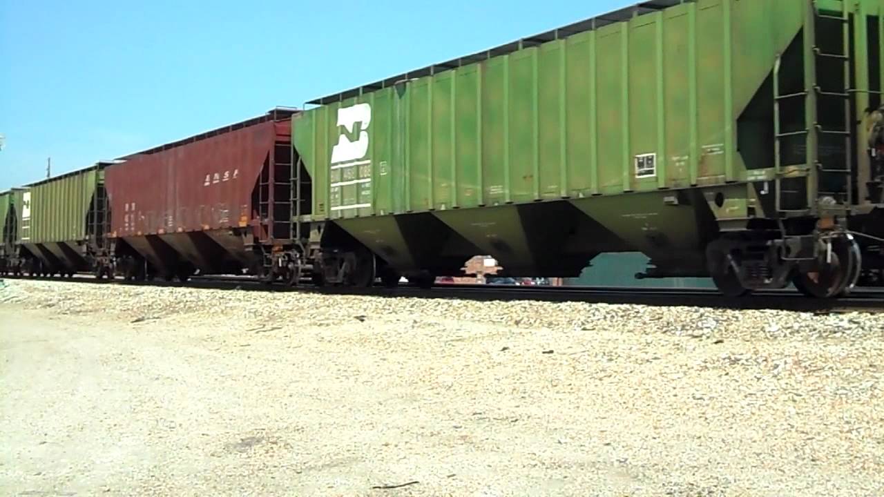 HD BNSF 6219 w/ Santa Fe 637 X-STLCLR1-27 - YouTube