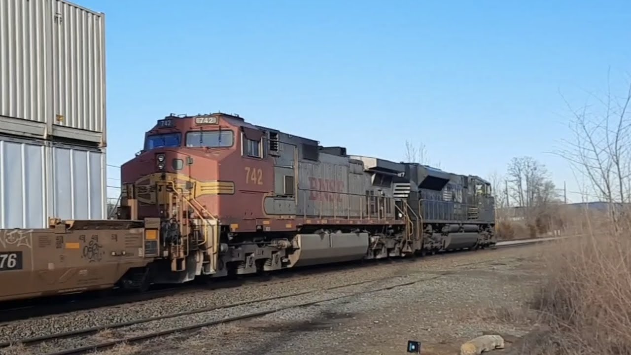 NS Lehigh and Reading Line Action in Phillipsburg, NJ and Macungie, PA ...
