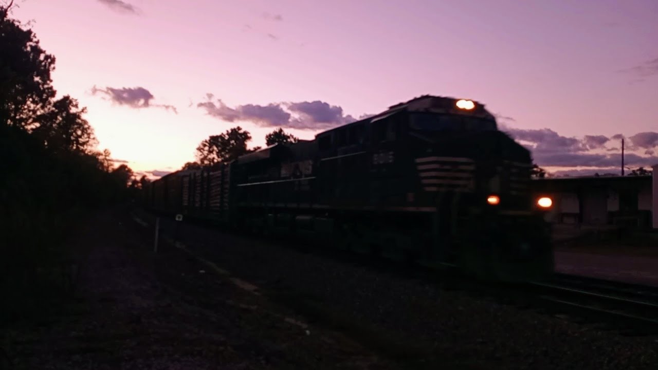 NS 8016 Leads Norfolk Southern Train P75 At Cayce SC - YouTube
