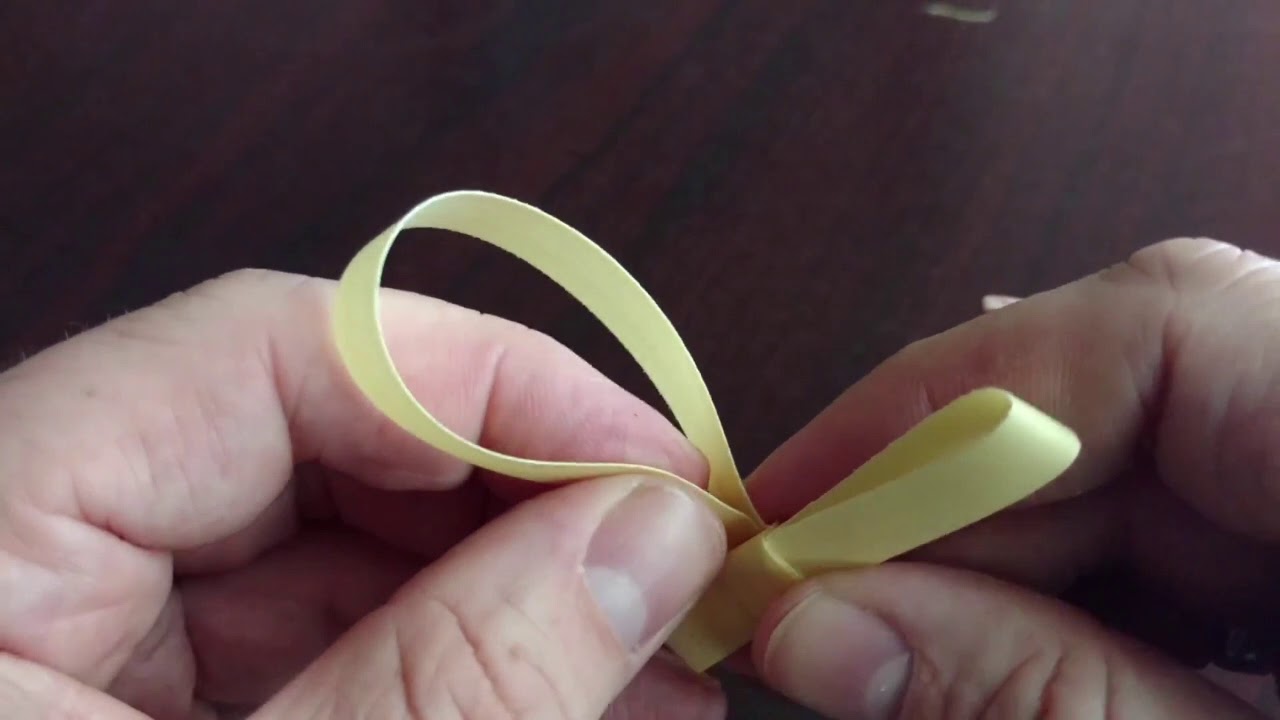 How to make a simple palm cross - YouTube