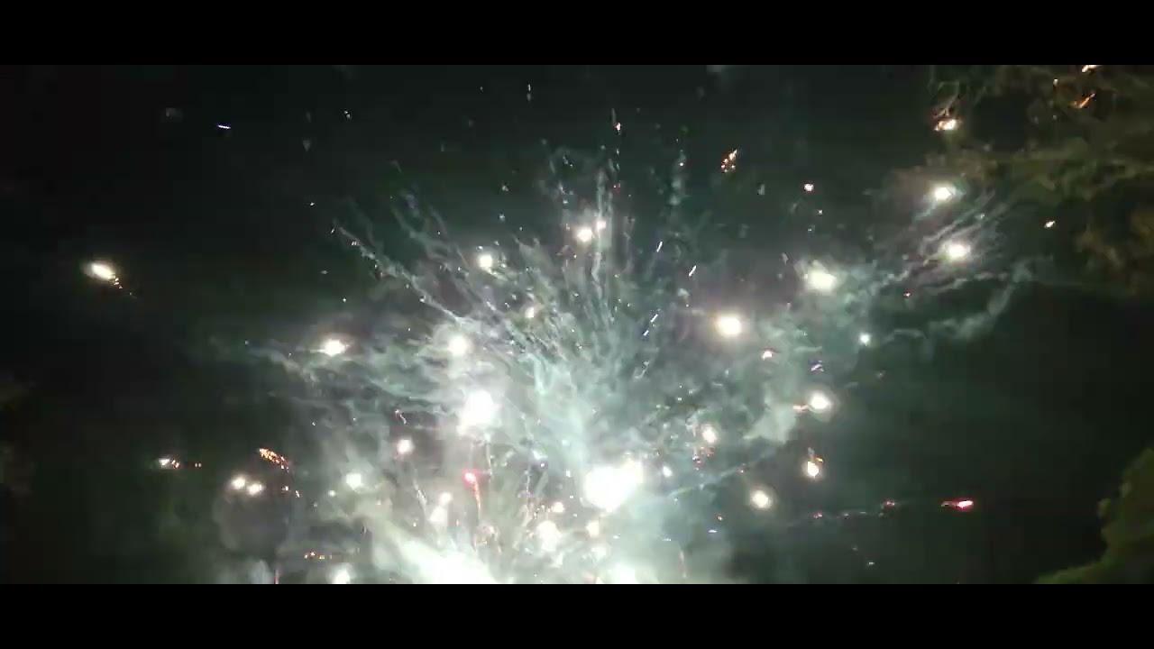American Select 40 Shot 500 Gram Firework by Brothers Heavy Weight ...