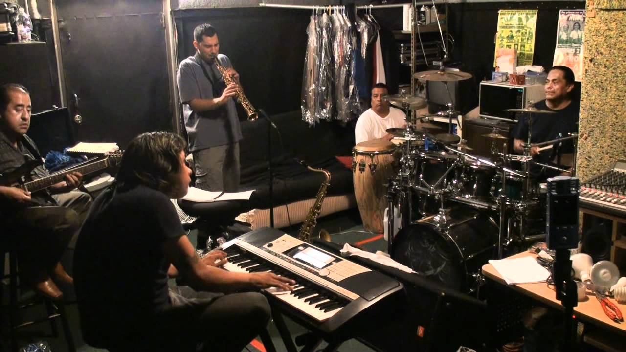 DANNY OCHOA Y SU BANDA ENSAYOS - YouTube