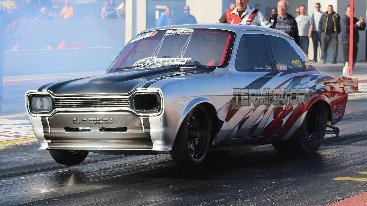 Rotary Ford Escort Mk1 Crashes at Hal Far Raceway - YouTube