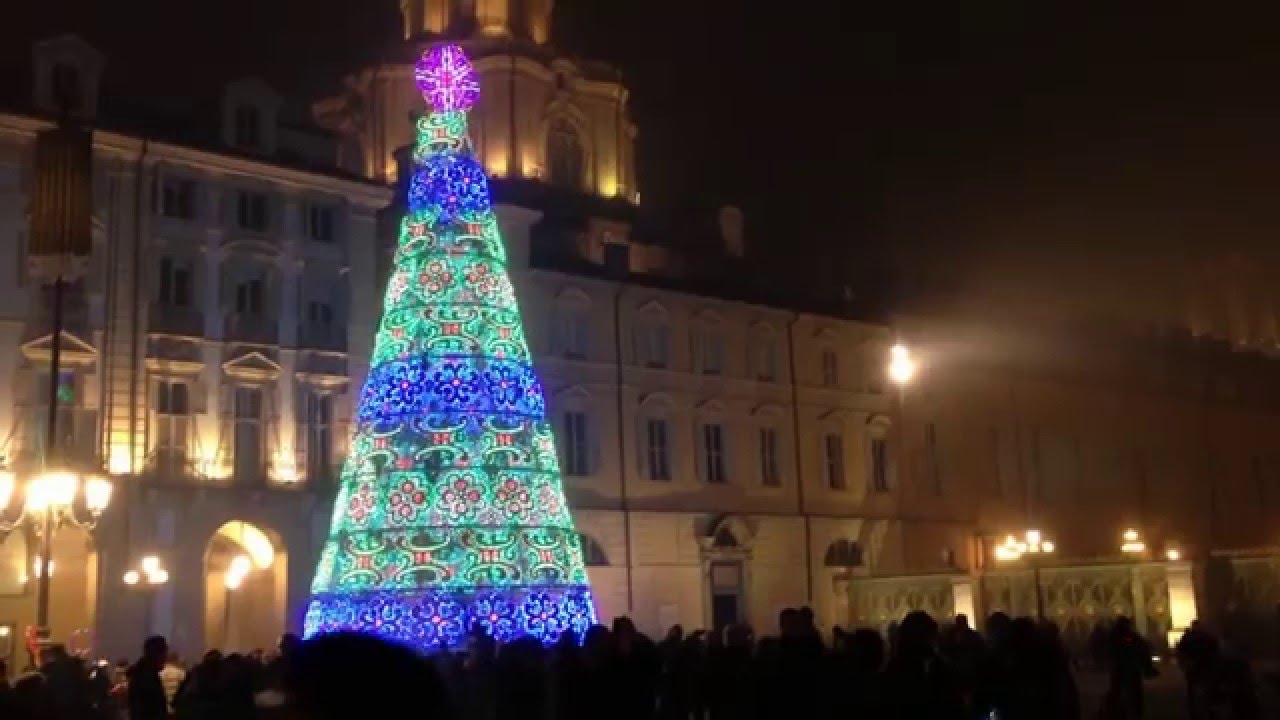 NATALE A TORINO - XMAS TREE IN TURIN - ITALY - YouTube