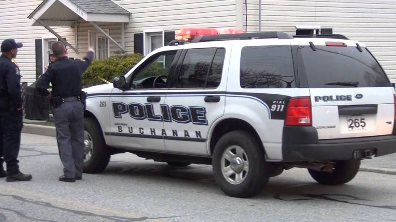 Car hit building - YouTube