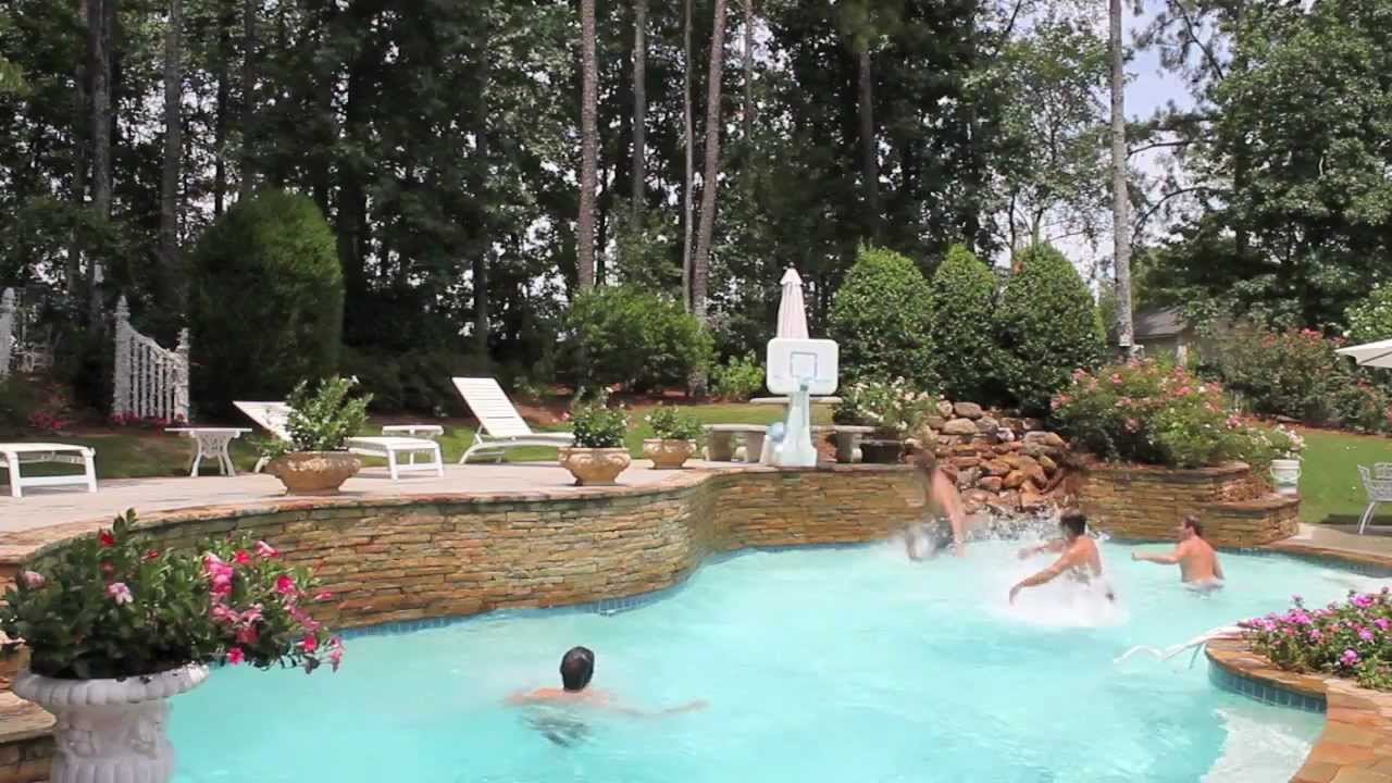 Pool Dunking Like a Boss - YouTube