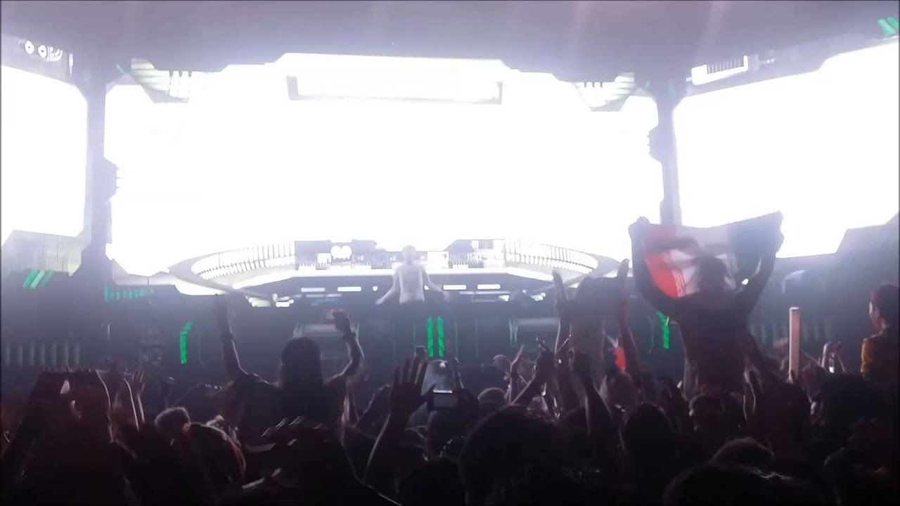 ASOT 650 FMFA 2014 Kuala Lumpur Full - YouTube