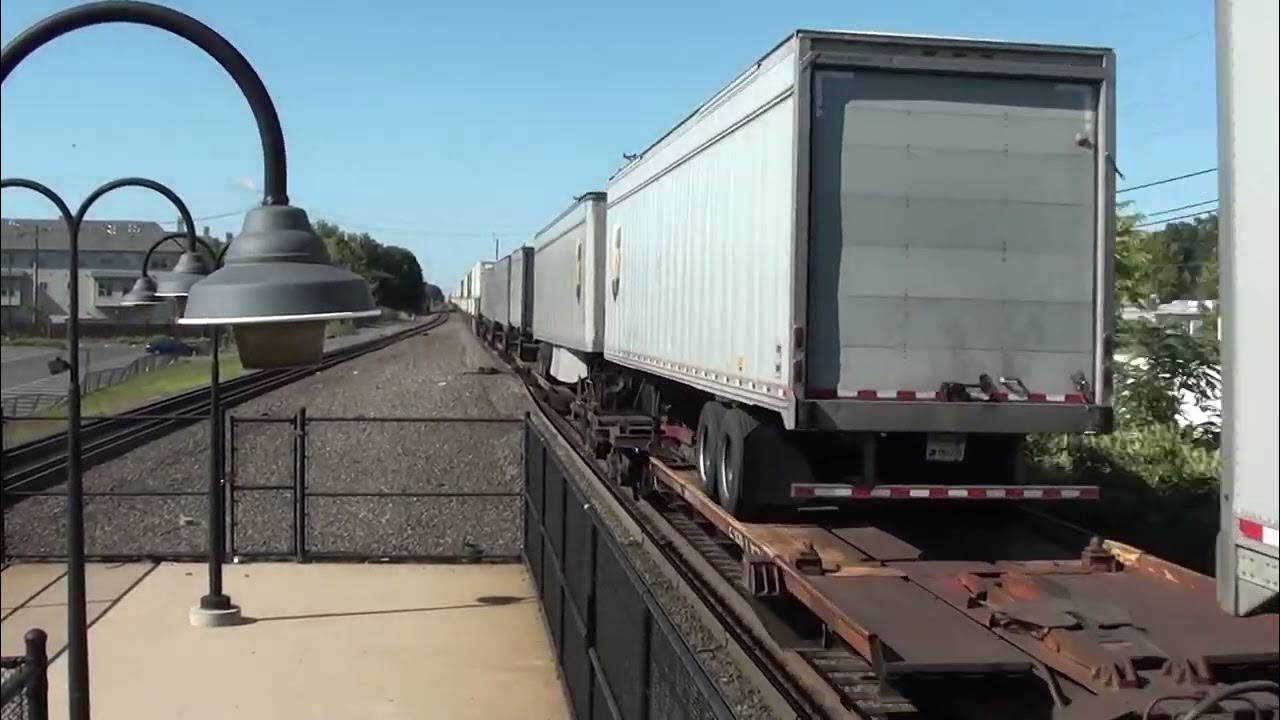 NS 1183 Leads NS 212 East through Union, NJ with an SD70M Trailing 09/07/2019 - YouTube