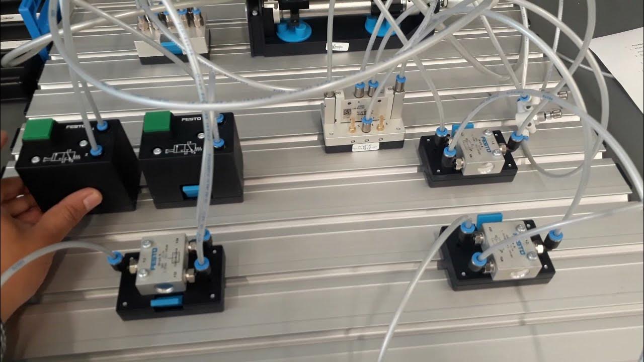 Simulation Pneumatic - YouTube