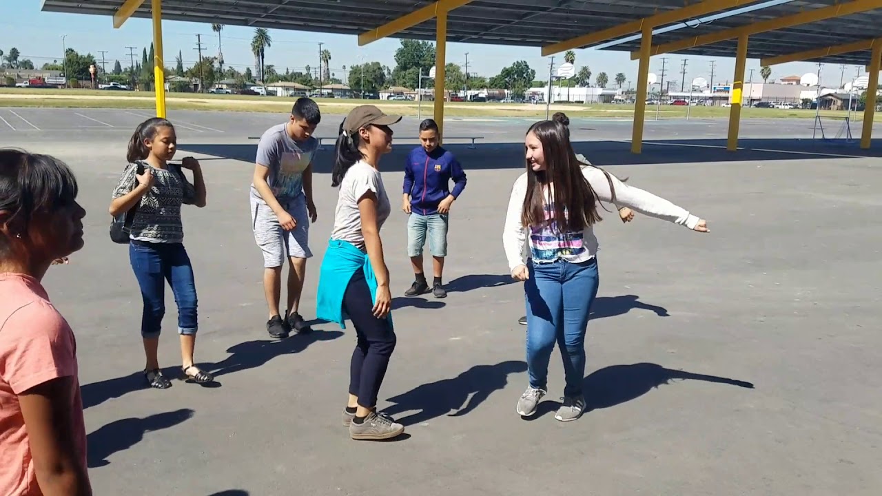 Davis MS Zapateado Dance - YouTube