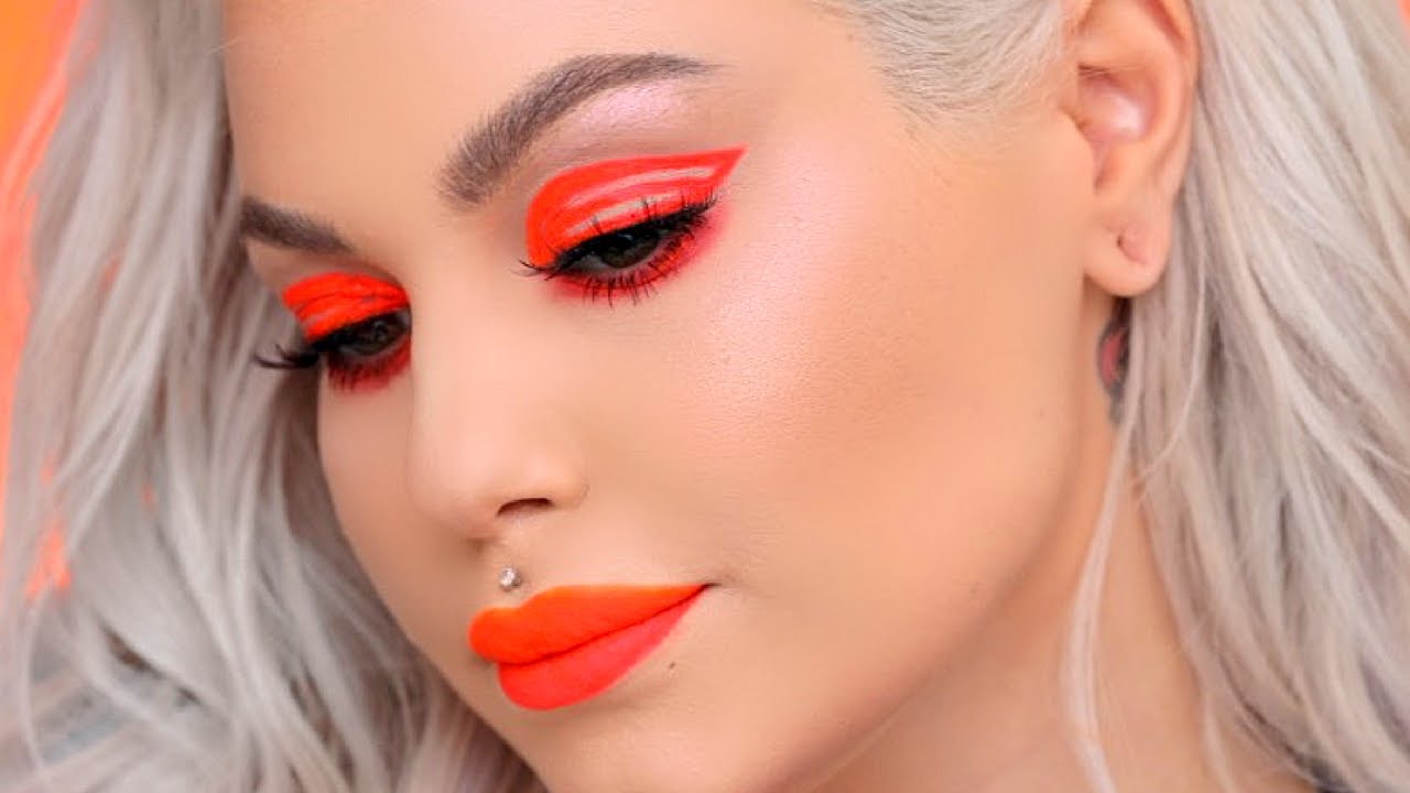 NEON 🔥 TRi-LiNER MAKEUP TUTORIAL // BAILEY SARIAN - YouTube