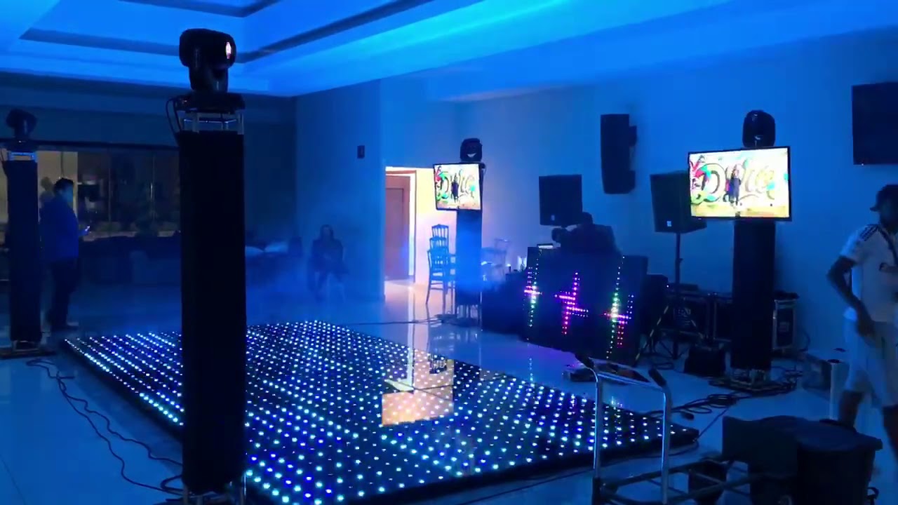 Dj, audio e iluminación con cabina led. - YouTube