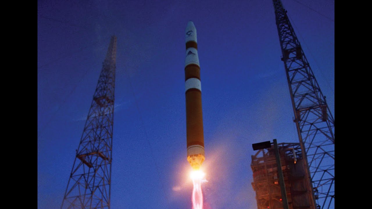 D-301: DSCS-III B6 Launch (29.08.03) - YouTube