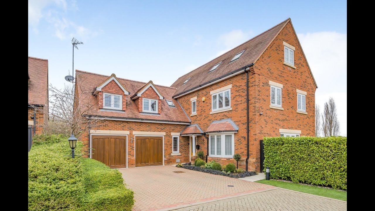 Wow. What a stunning house! Hayman Rise, Milton Keynes - 6 bed detached ...
