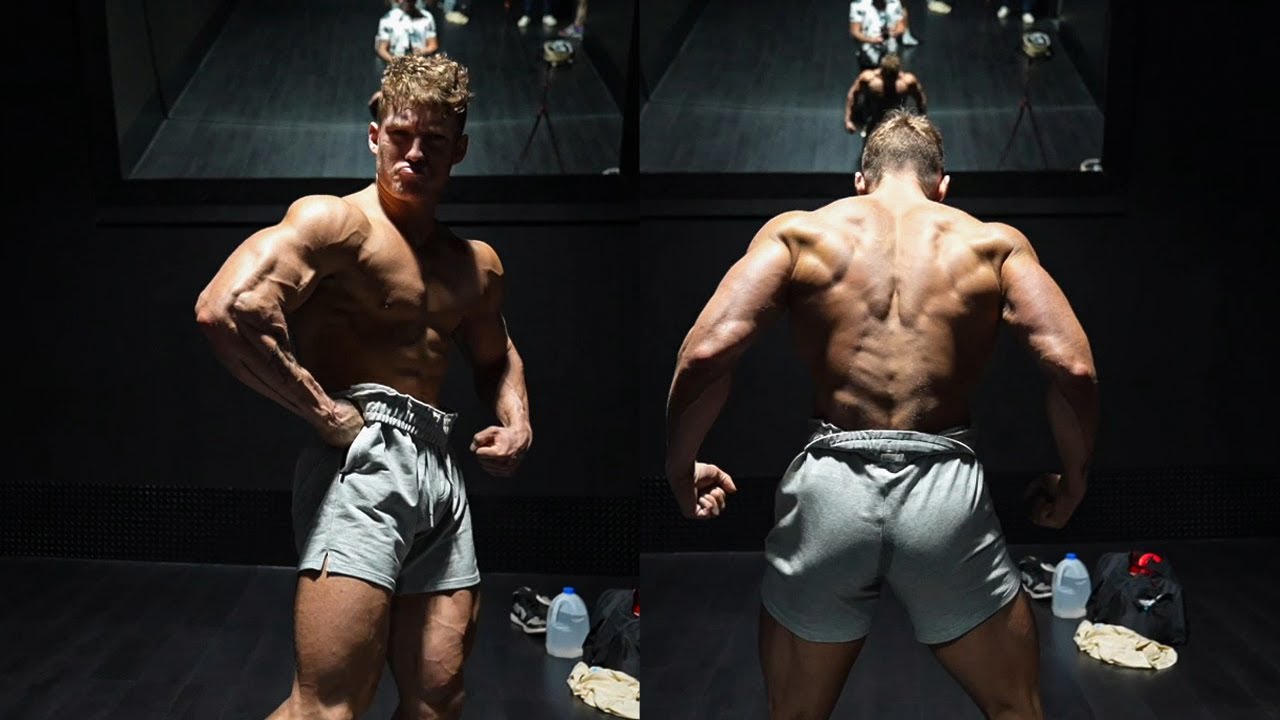 HOW TO BUILD BOULDERS | SWITCHING TO MEN'S PHYSIQUE? - YouTube