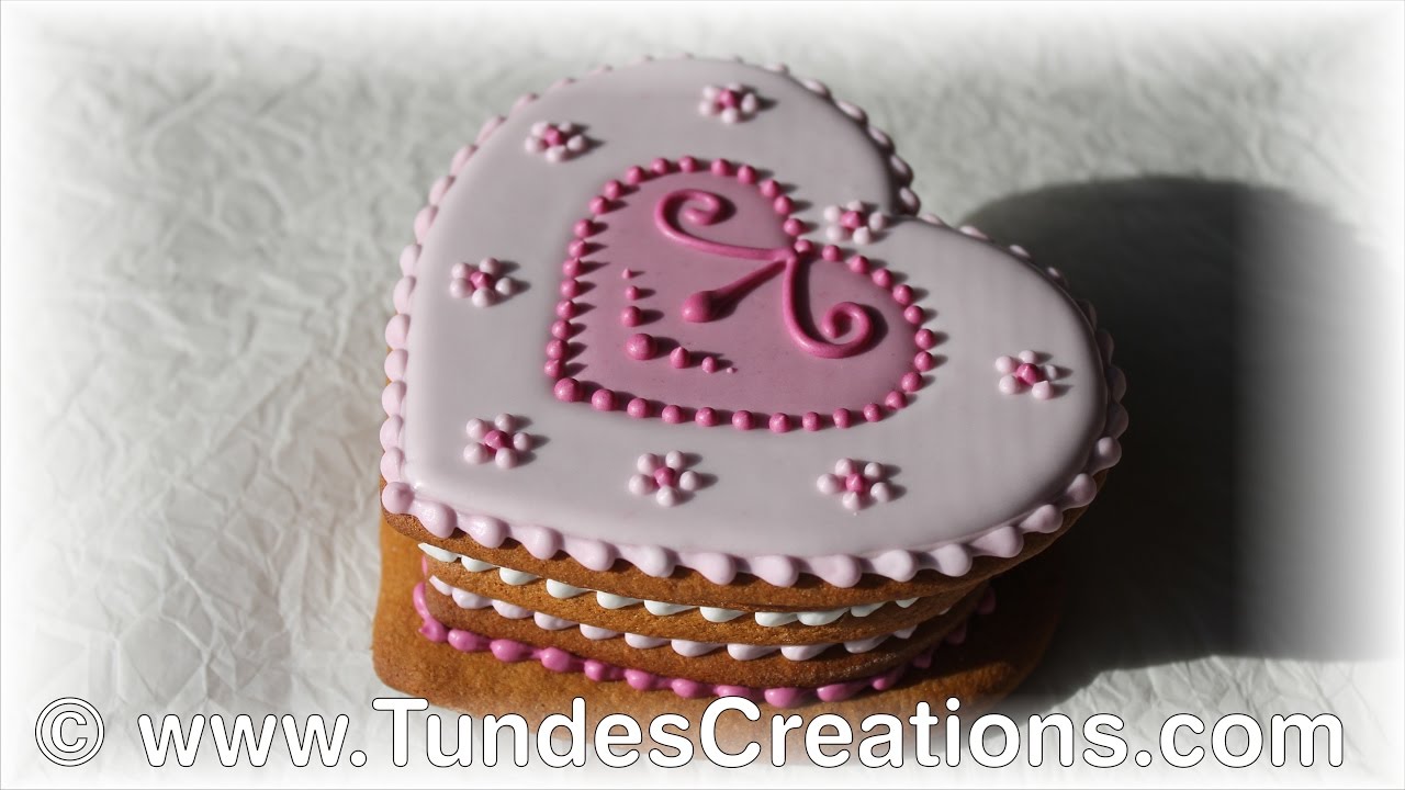 Heart shaped cookie box with TruColor and lace - YouTube