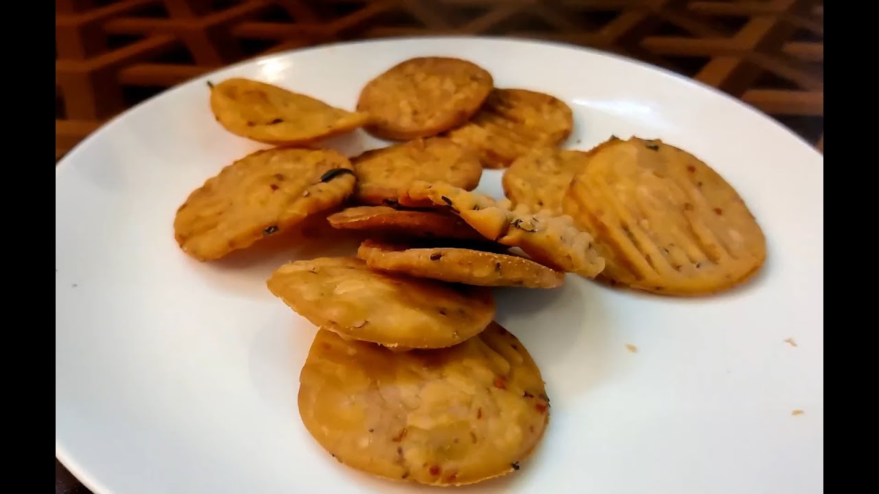 Spicy Biscuit | Masala Biscuit | Easy To Make Biscuit Recipe - YouTube