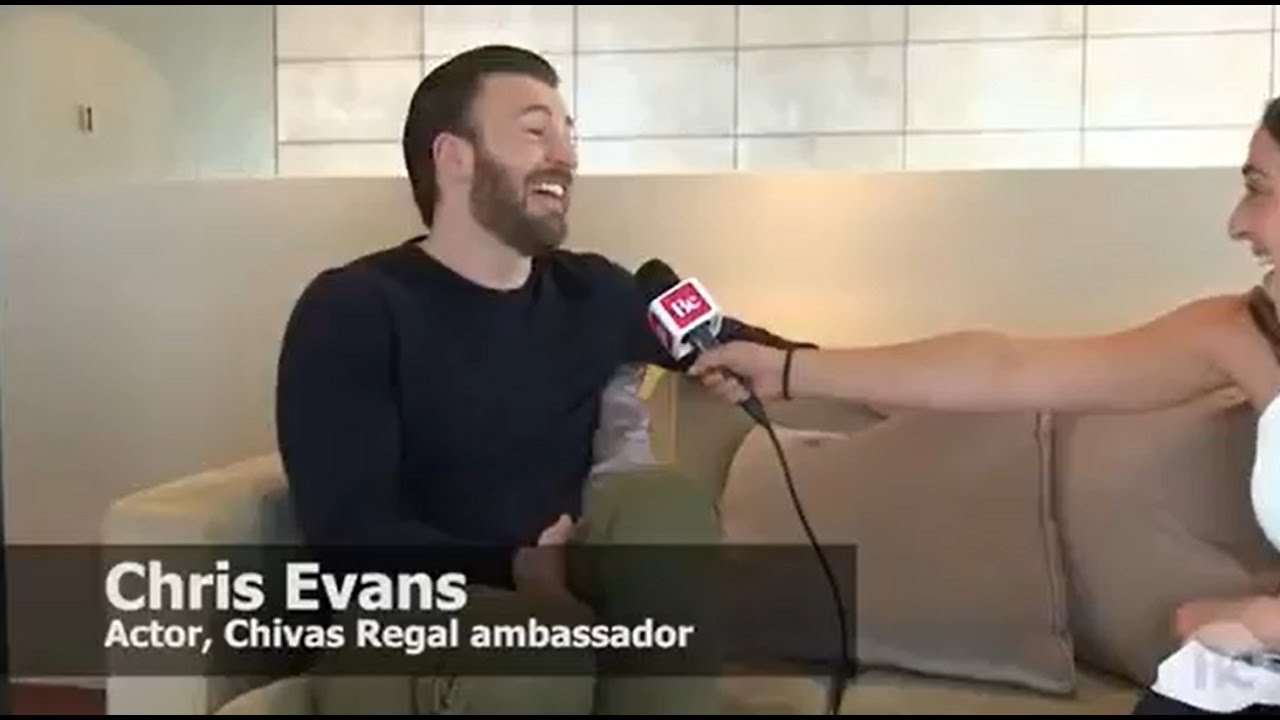 Chris Evans Fala Sobre Ser Um Sex Symbol Legendado Youtube