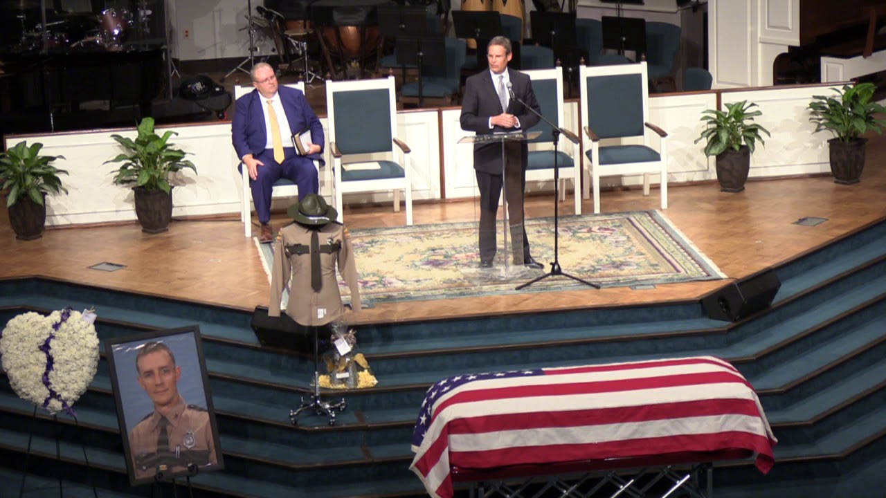 Gov. Bill Lee speaks at Matthew Gatti's funeral - YouTube