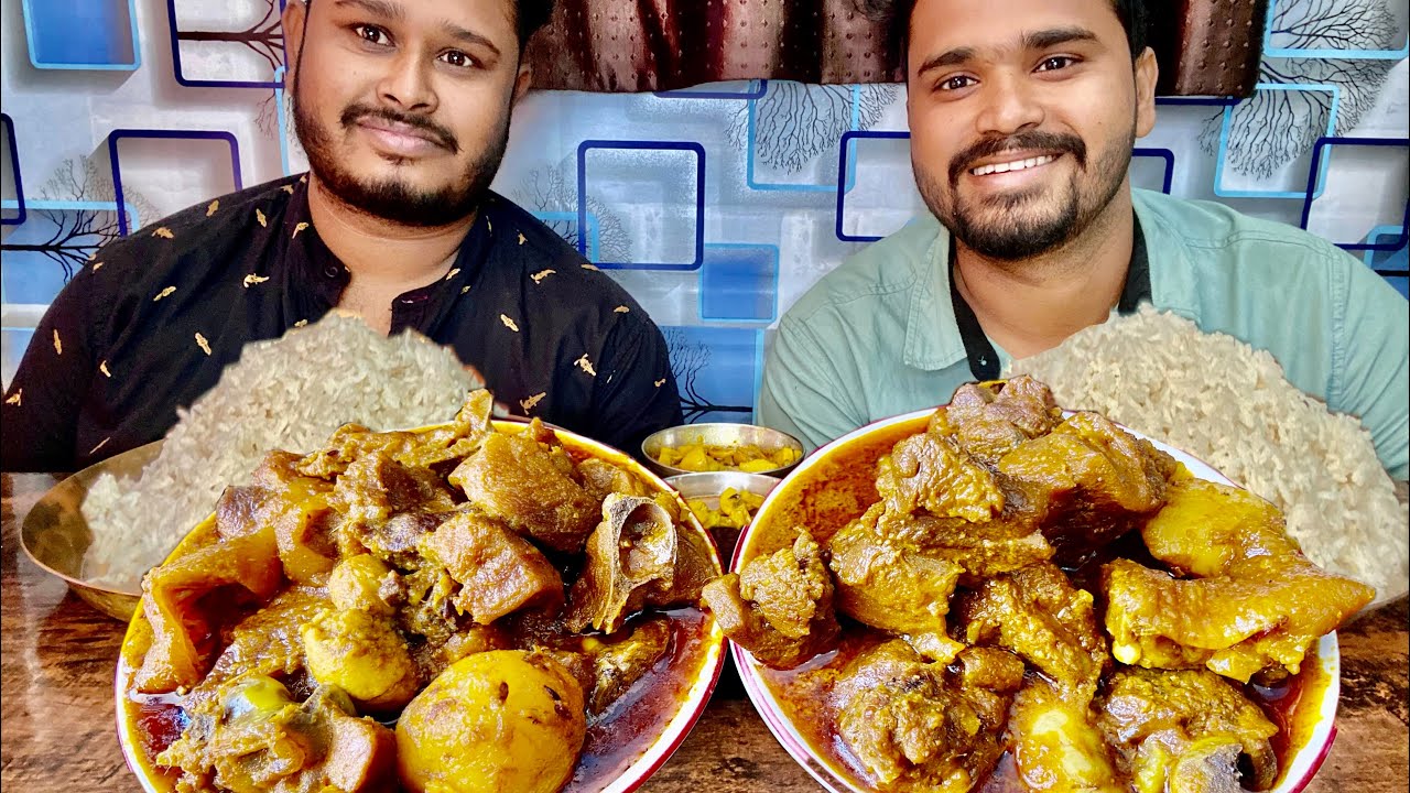Eating Desi Murga Curry mushroom vegetable curry delicious Bengali food ...