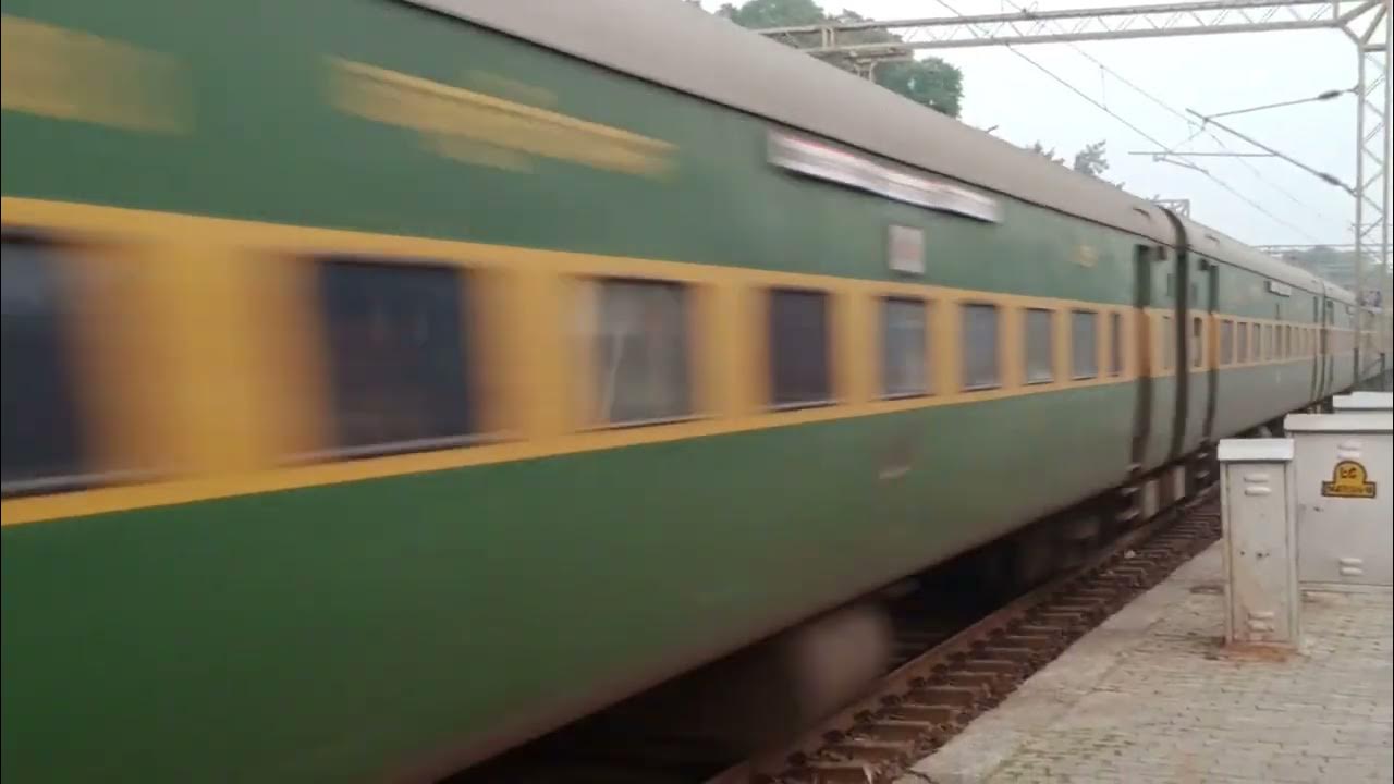 03310 JAMMU TAWI - DHANBAD GARIB RATH SPECIAL SKIPPING ETAWAH JN ⚡🚉⚡ - YouTube