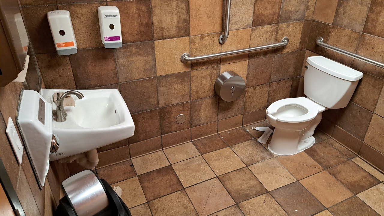 Taco Bell Men's Restroom - YouTube