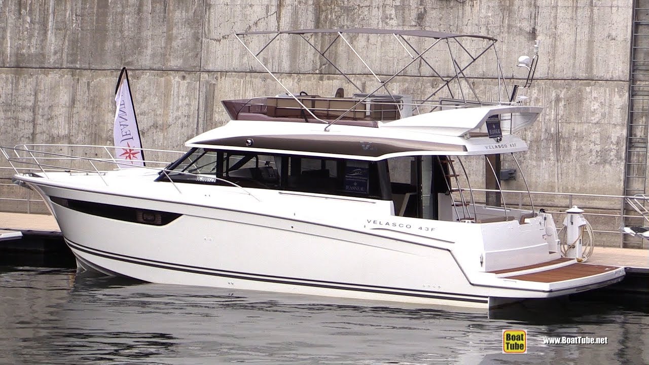 2017 Jeanneau Velasco 43F Motor Yacht - Walkaround - 2017 Montreal In ...