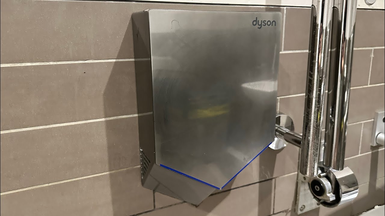 (Actually Good) Dyson Airblade V AB08 ♿️ @ Selfridges Birmingham - YouTube
