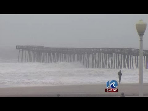 Hurricane Sandy: Art Kohn reports live from Virginia Beach - YouTube