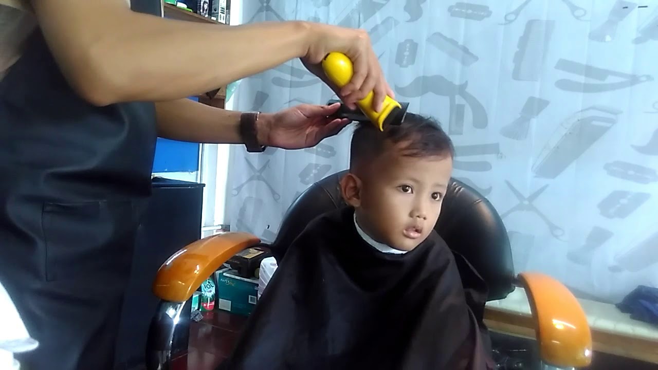KIDS HAIRCUT...TUTORIAL BARBER - YouTube