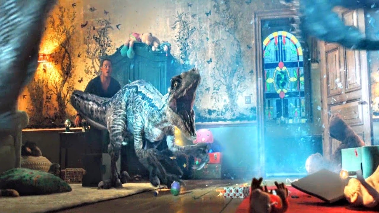 Blue vs. The Indoraptor | Jurassic World: Fallen Kingdom - YouTube