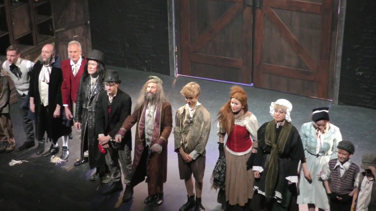 Oliver Twist - Finale bows - YouTube