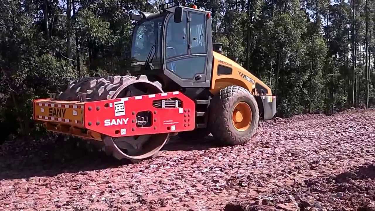 SANY SSRD120 - Vibratory Soil Compactor Padfoot - YouTube