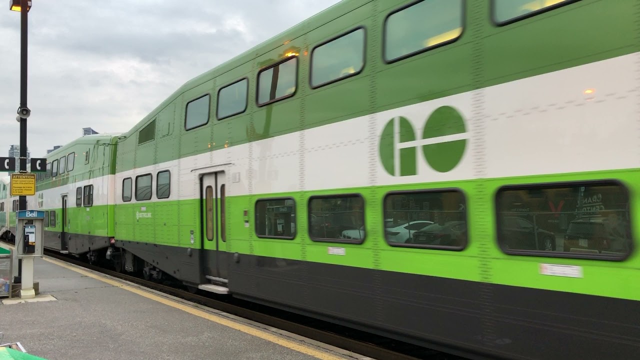 GO Transit - Lakeshore West Train Departing Mimico 2021/10/10 - YouTube