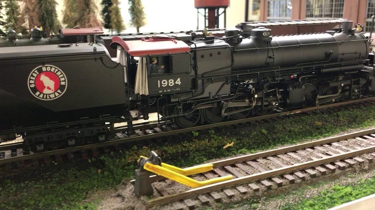 Great Northern N3 and M2 at the wash facility and overall view of ...