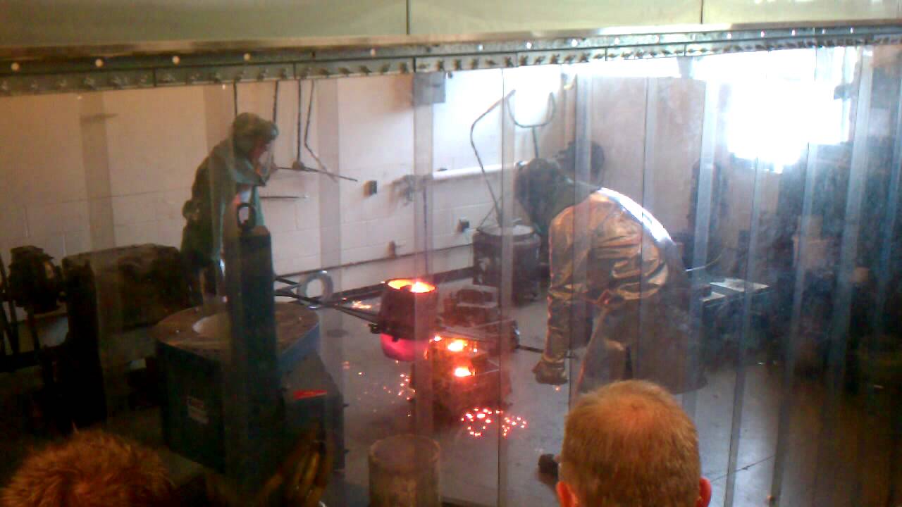 Western Michigan University metallurgical lab - YouTube