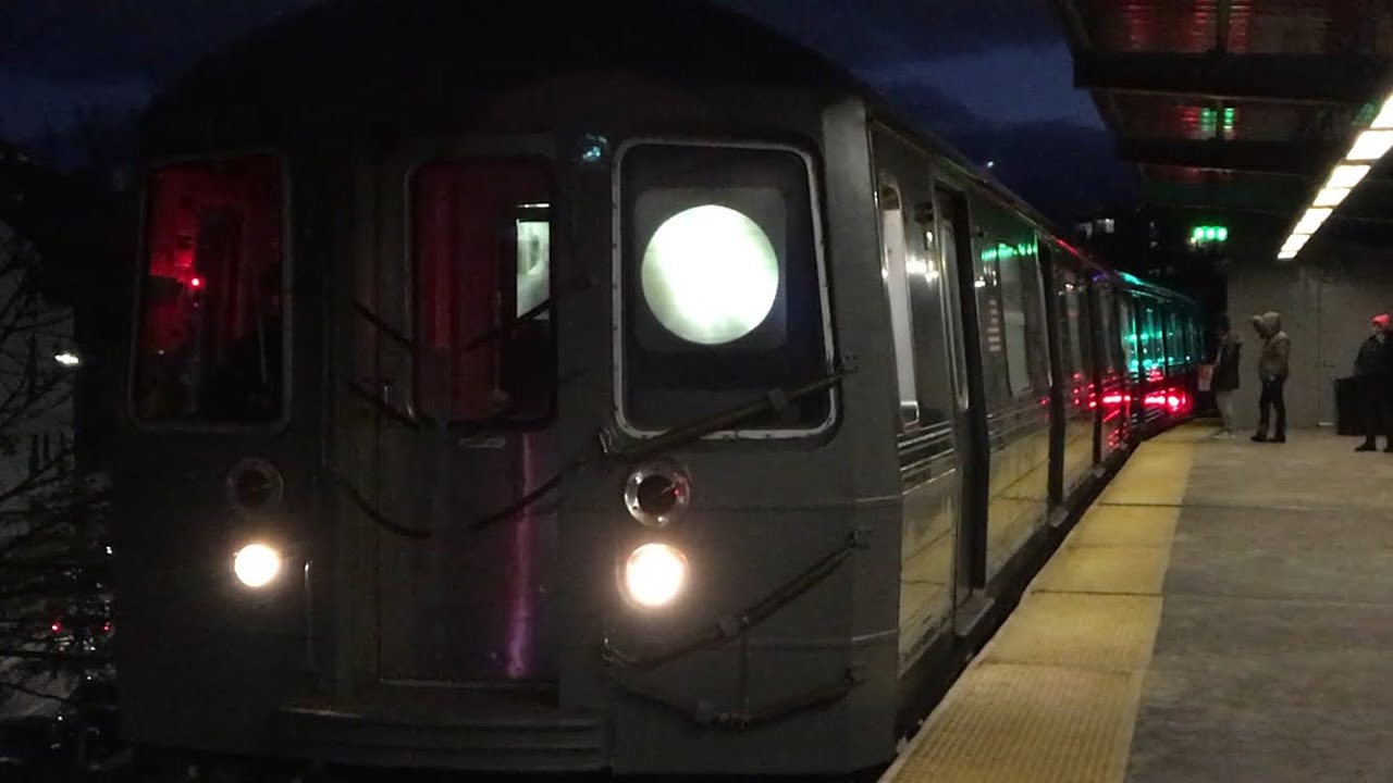 [MTA]: Franklin Avenue (S) Shuttle Train Arrives @ Franklin Avenue ...