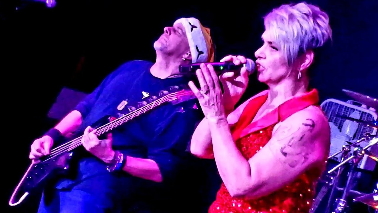 Shelly Mack & The ReUnion rockin' “Won't Get Fooled Again” & “Raise a ...